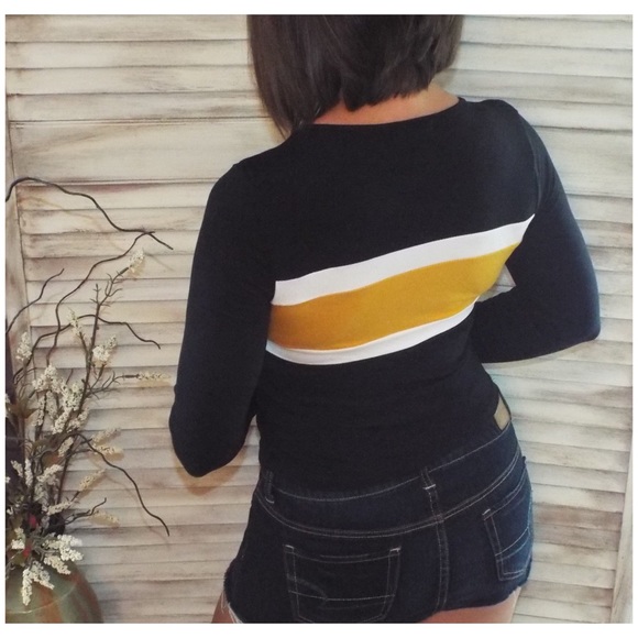 Tops | Crew Neck Color Block Sporty Black Gold 2119 | Poshmark